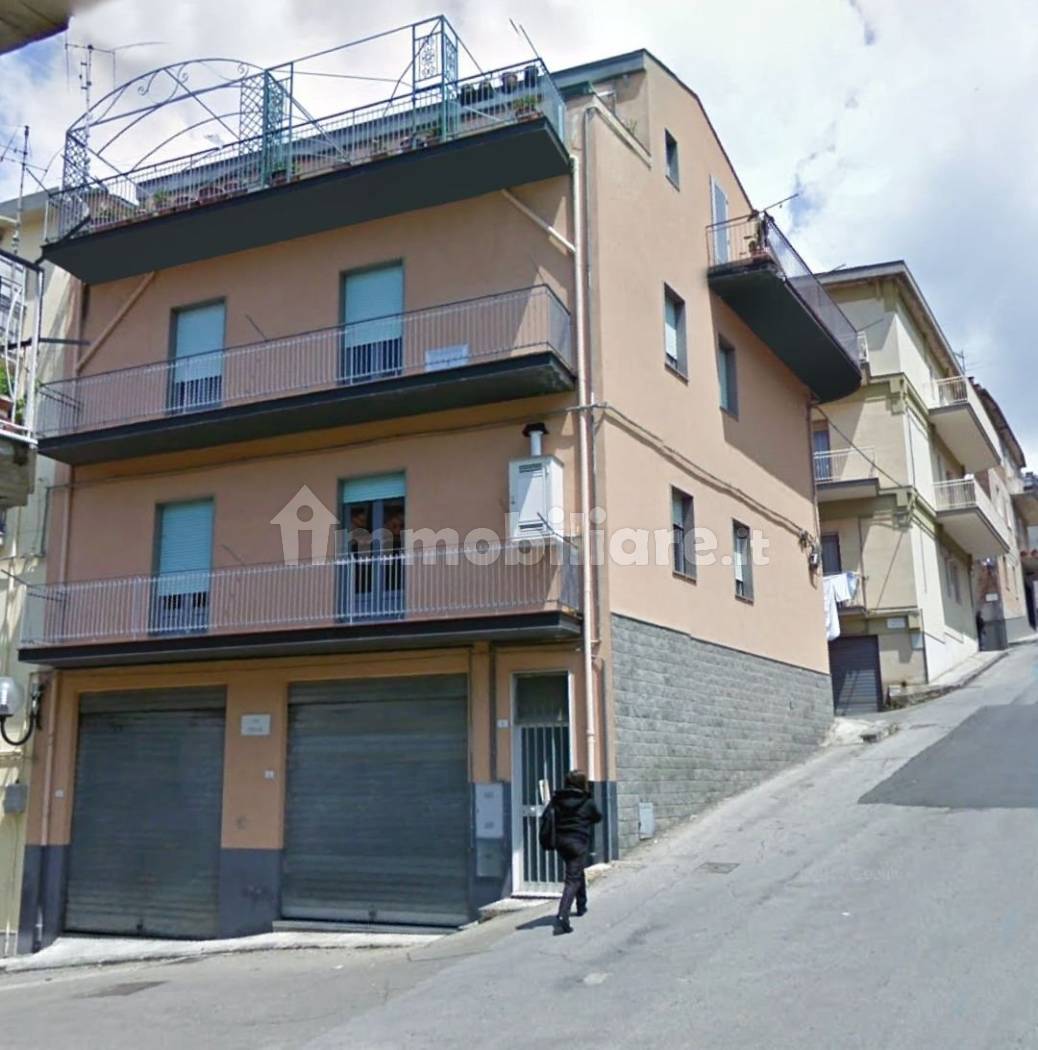 Appartamento via Nicosia 1, Troina