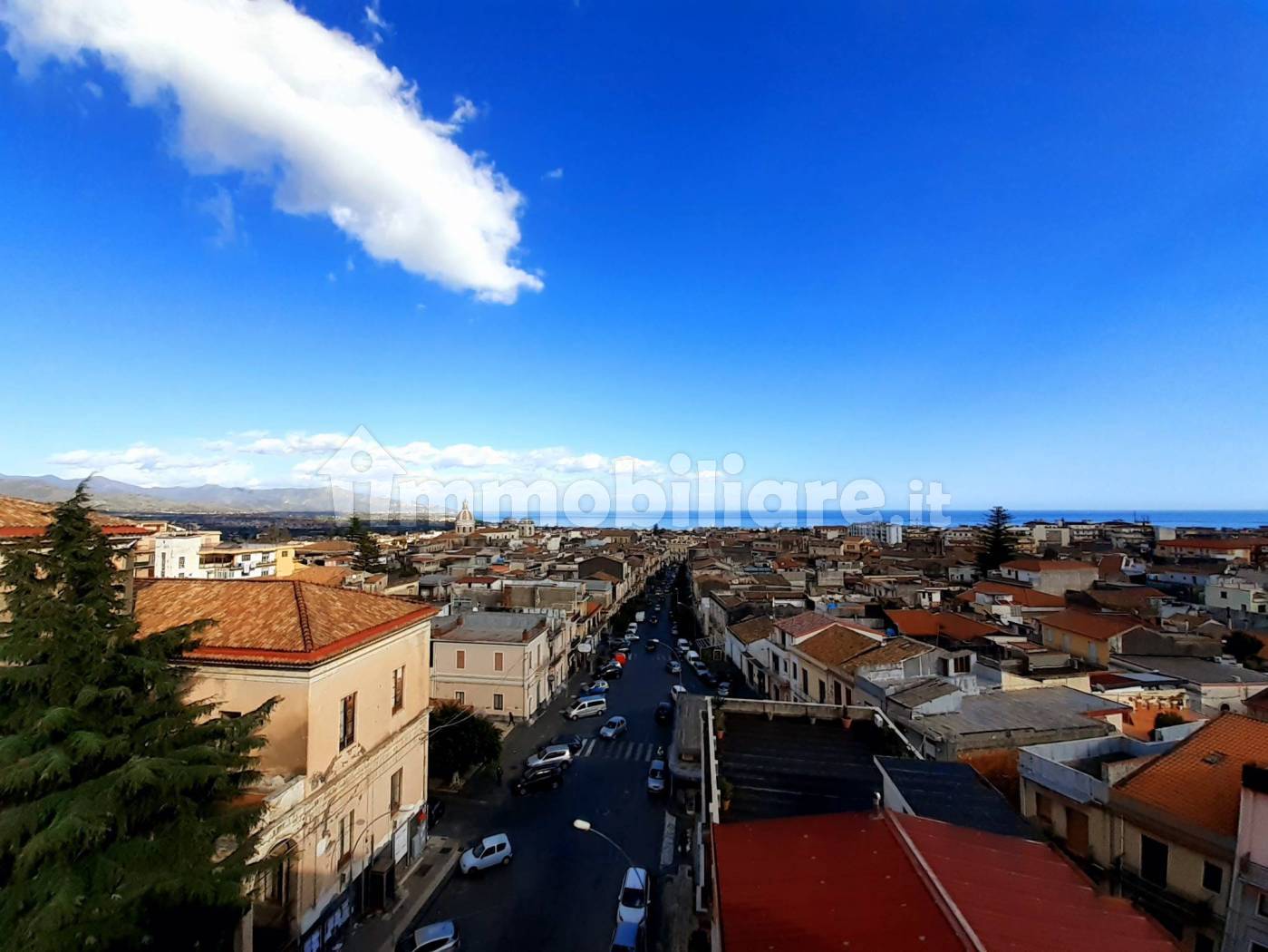 Appartamento buono stato, quarto piano, Centro, Giarre