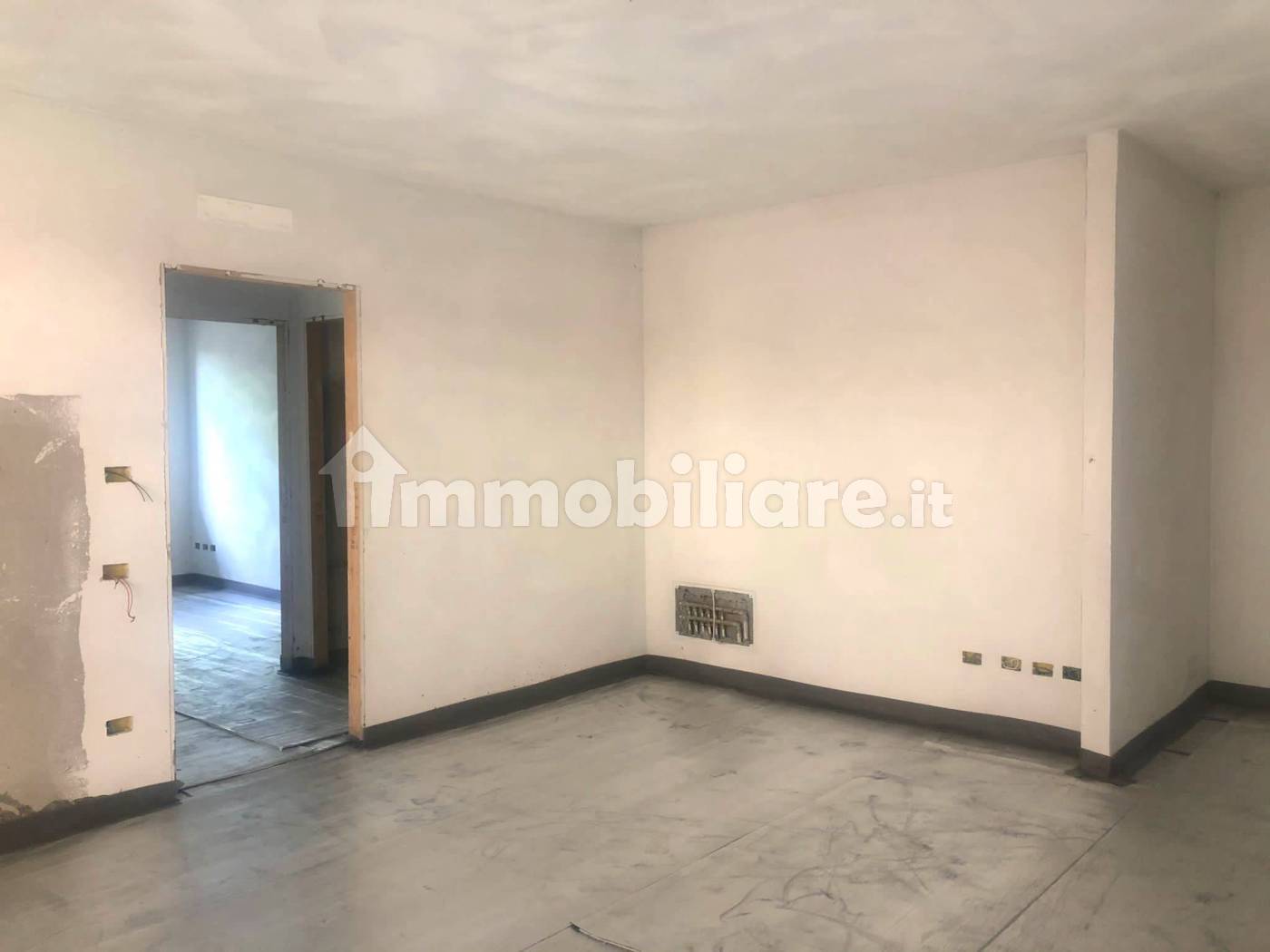 Quadrilocale nuovo, piano terra, Centro, Agliana