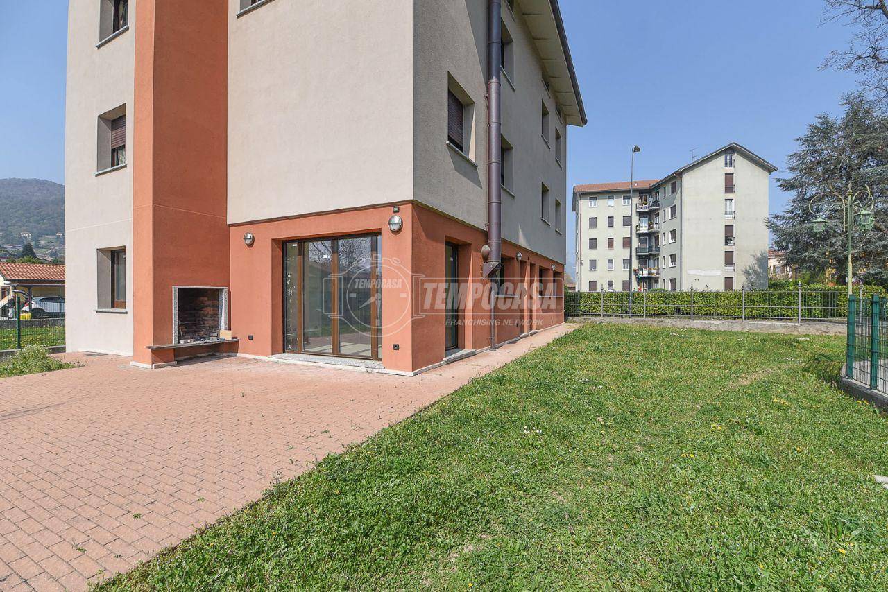 Quadrilocale via Belgioioso, Centro, Erba