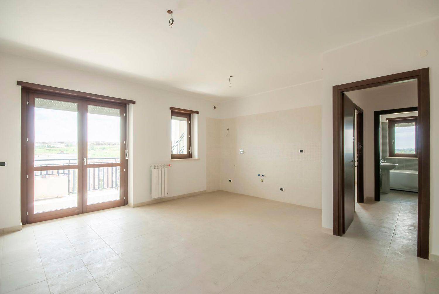 Trilocale via Luigi Crocco, 8, Ponte di Nona, Roma