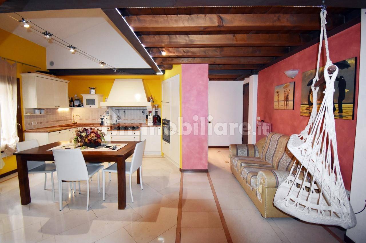 Appartamento corso Matteotti, Centro, Arzignano