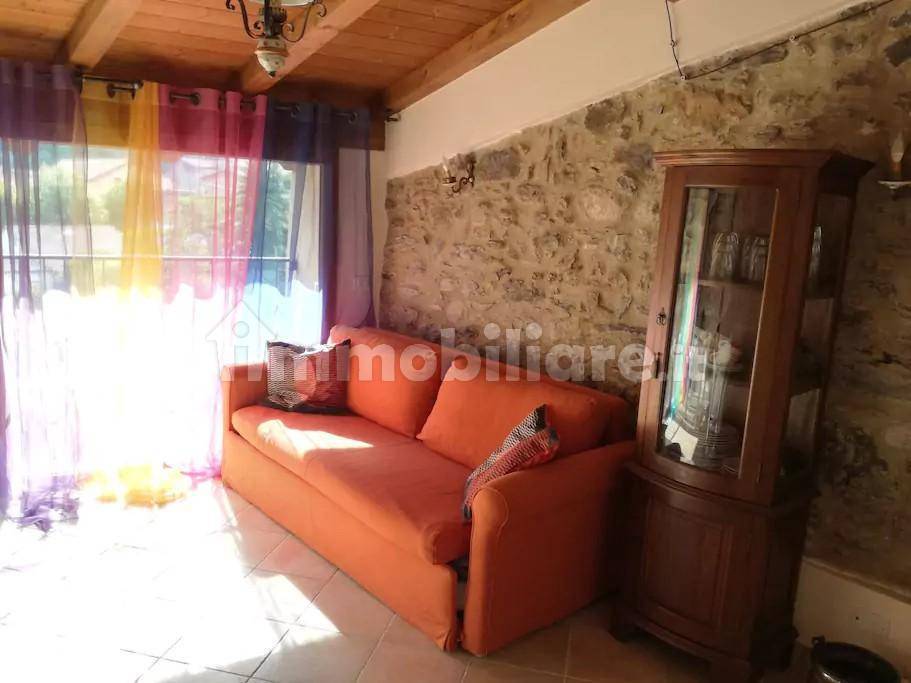 Quadrilocale via 25 Aprile, Rocchetta Nervina