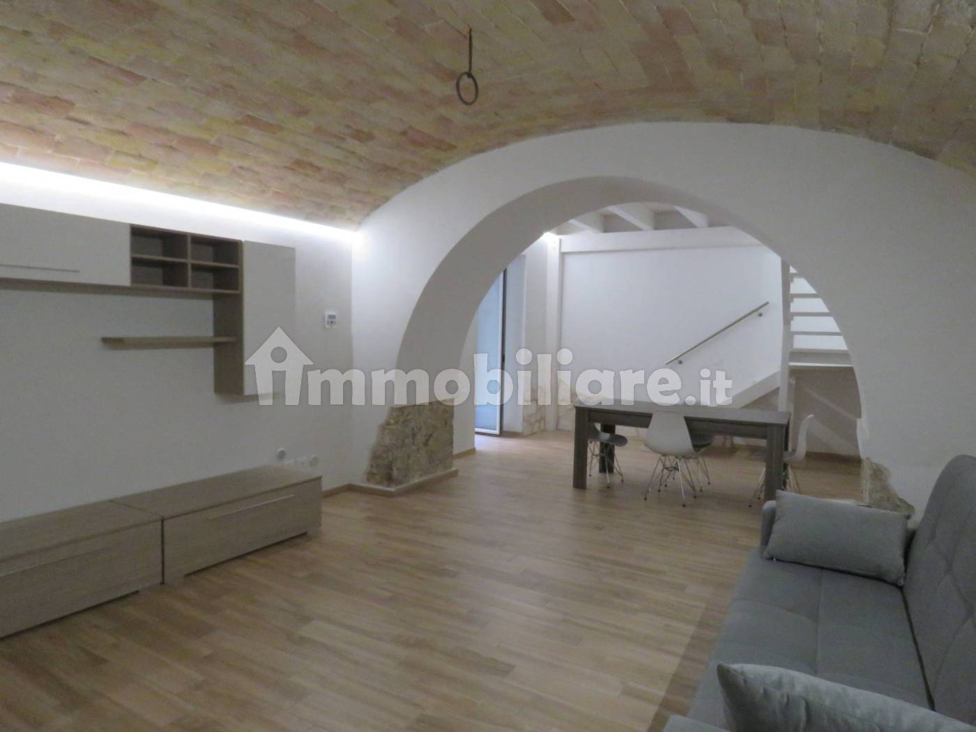 Bilocale viale Cesare Battisti, Centro, Atessa