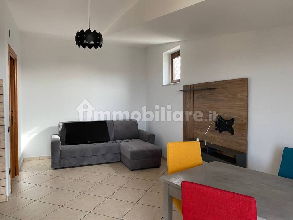 Affitto Appartamento Frattamaggiore. Trilocale in via Domenico Pirozzi ...