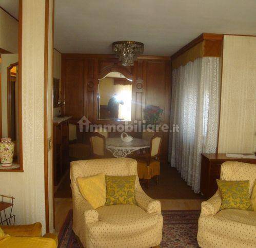 Appartamento buono stato, quinto piano, Saint-Vincent