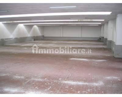 Magazzino - Deposito via Giosuè Borsi 80, Novara, rif. 87800692 ...