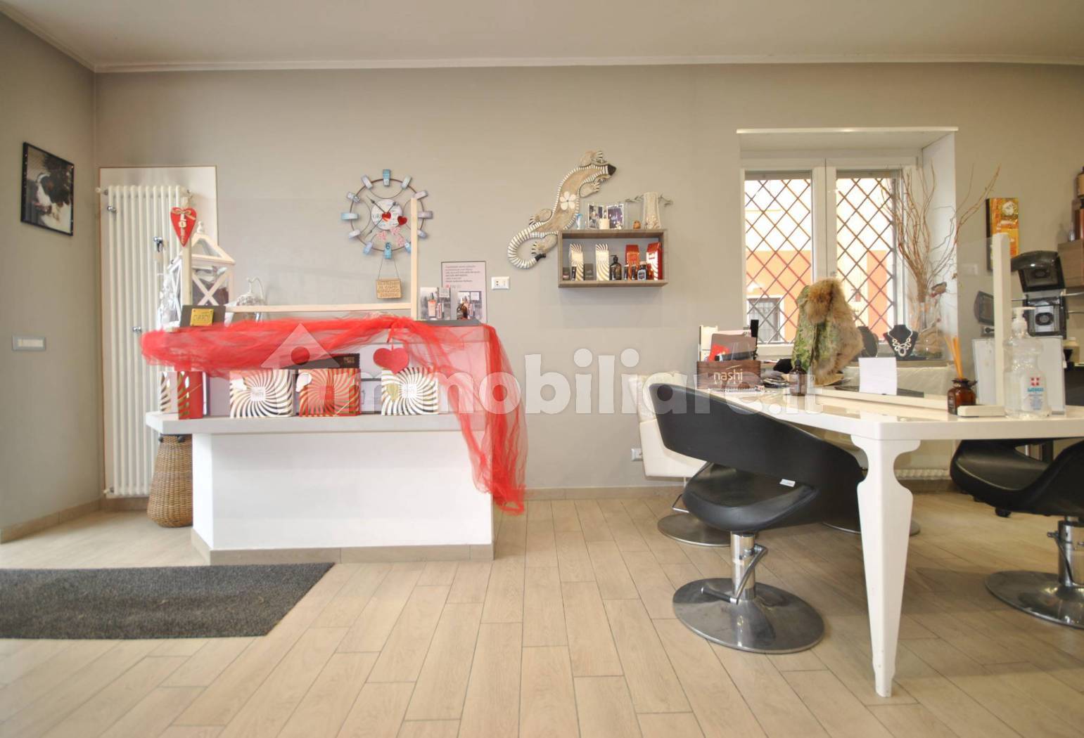 Parrucchiere - Barbiere in Vendita