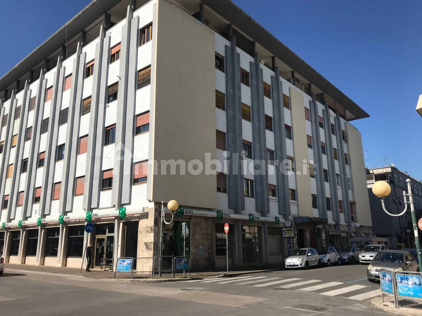 Trilocale via Emanuele Filiberto 9, Centro Storico, Latina