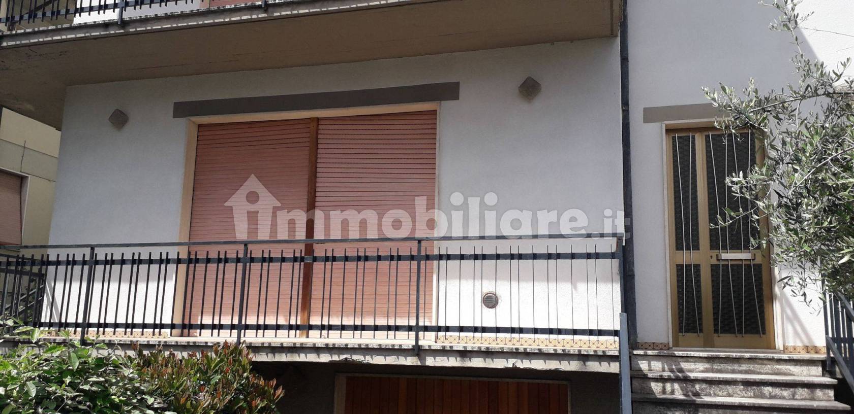 Trilocale via Montello 27, Collegigliato, Pistoia