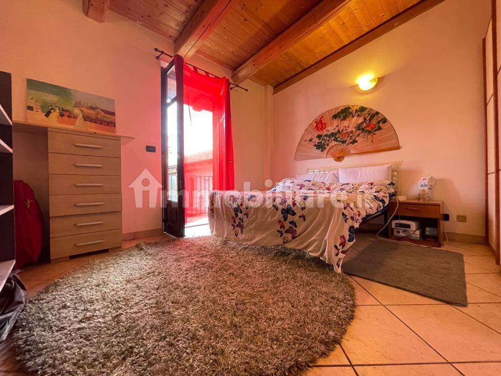 Bilocale via Torino, Canale