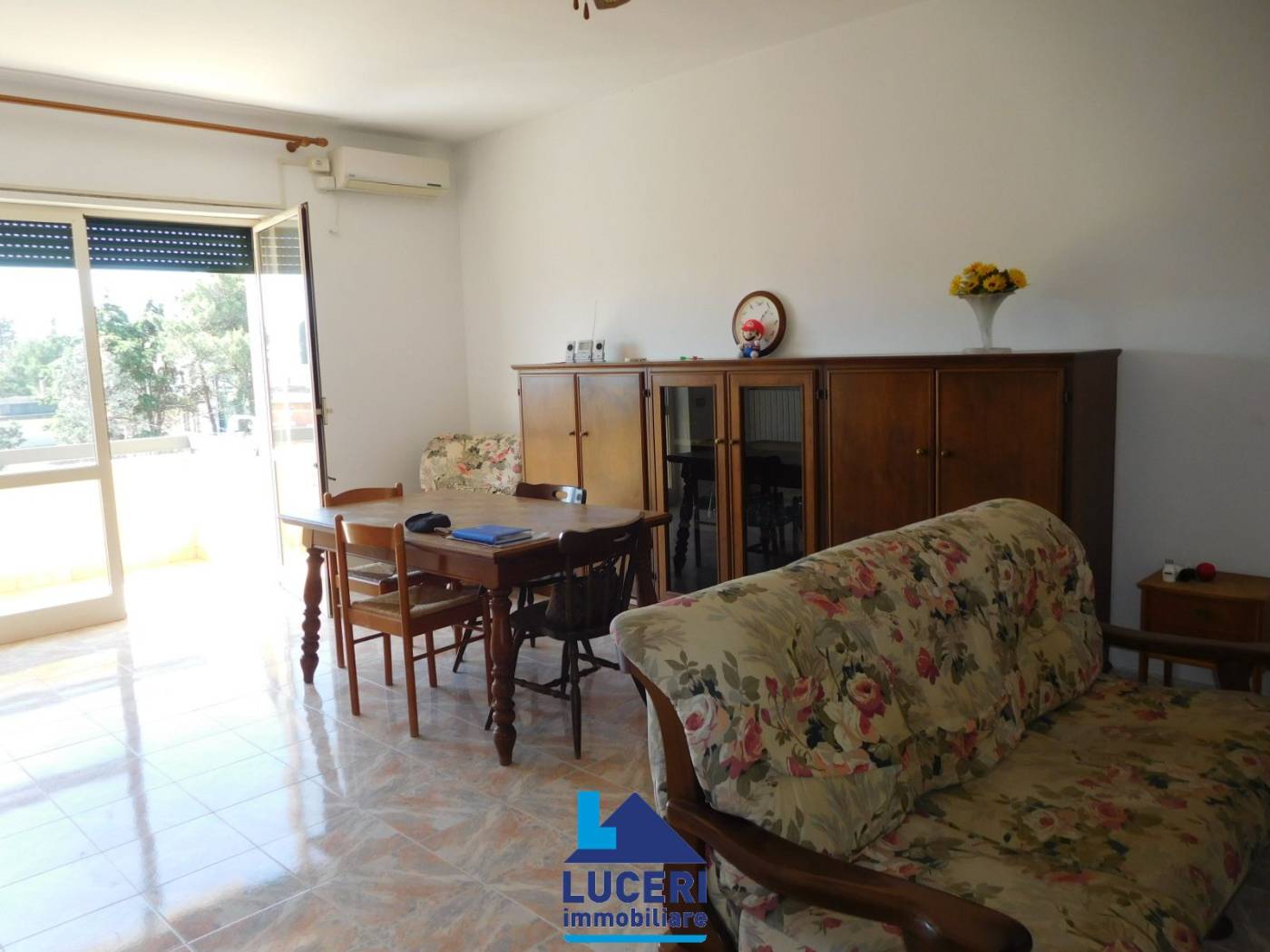 Trilocale via Francesco Petrarca, Centro, Sannicola