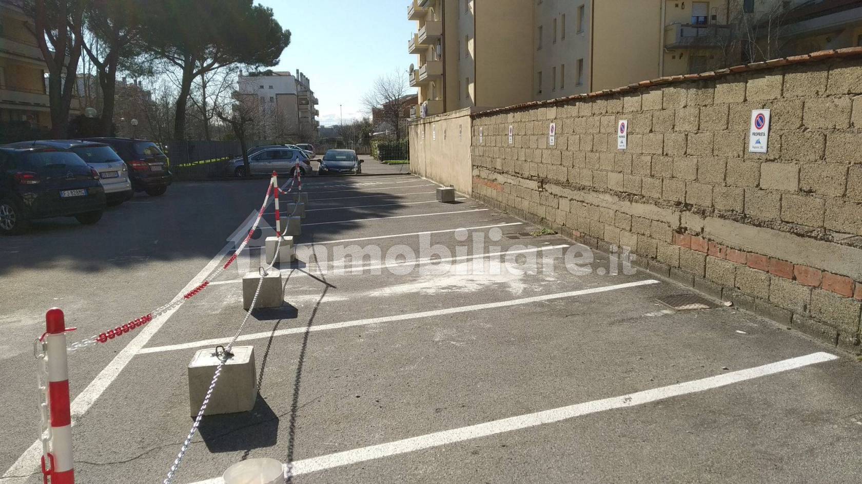 Posto auto - moto in Vendita