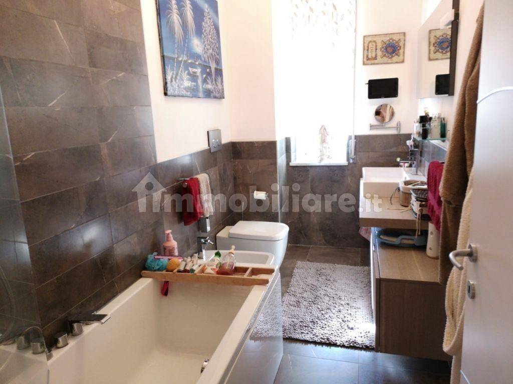 Quadrilocale via Giovanni Sforza 12, Centro, Massa