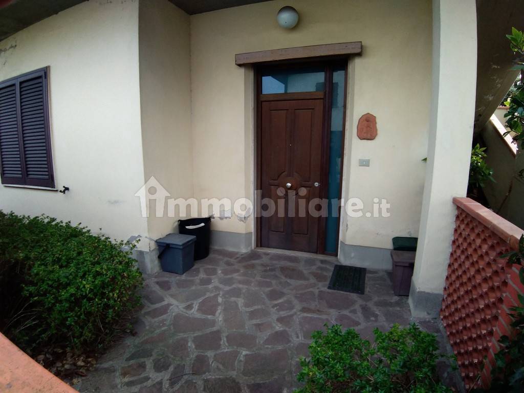 Quadrilocale buono stato, piano terra, Centro, Agliana