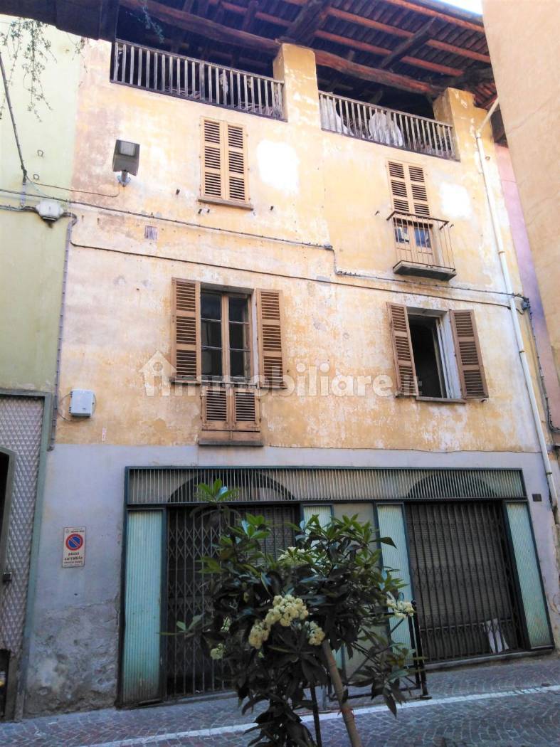 Appartamento da ristrutturare, primo piano, Andorno Cacciorna, Andorno Micca