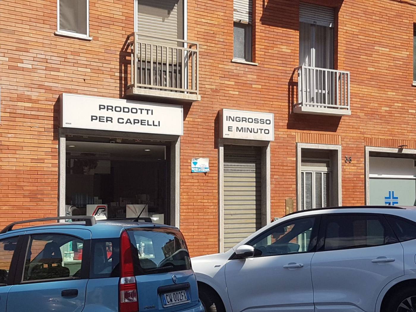 Locale commerciale in Vendita
