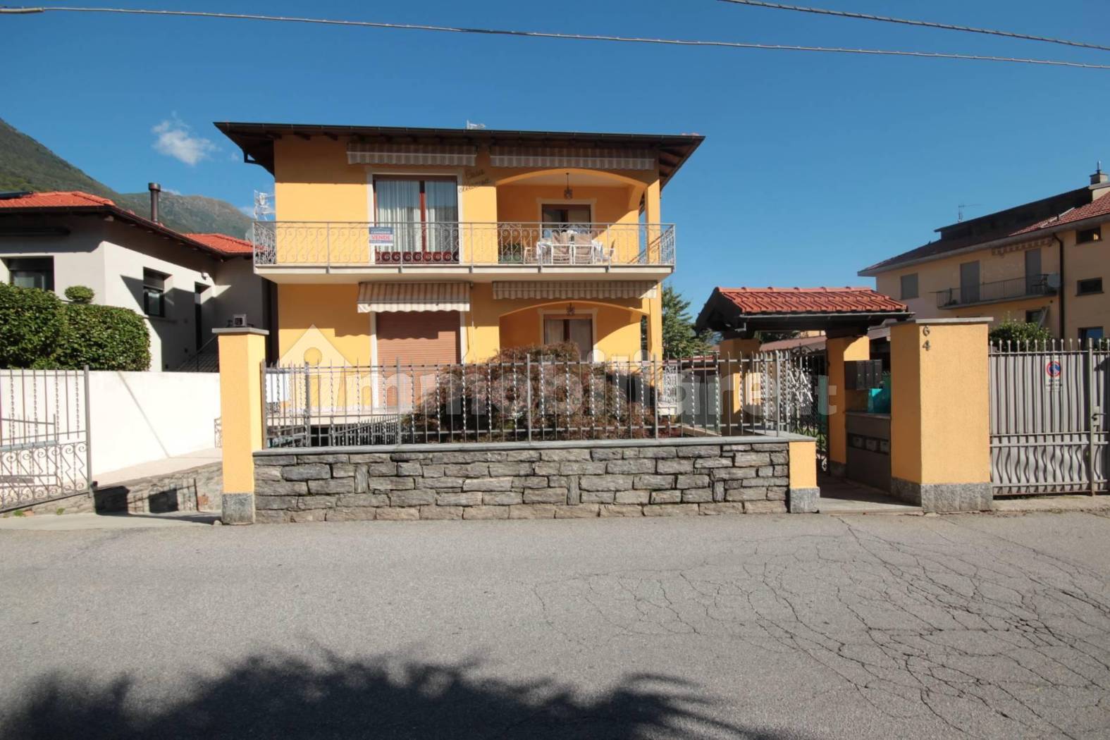 Appartamento via Cimitero 6, Centro, Cannobio