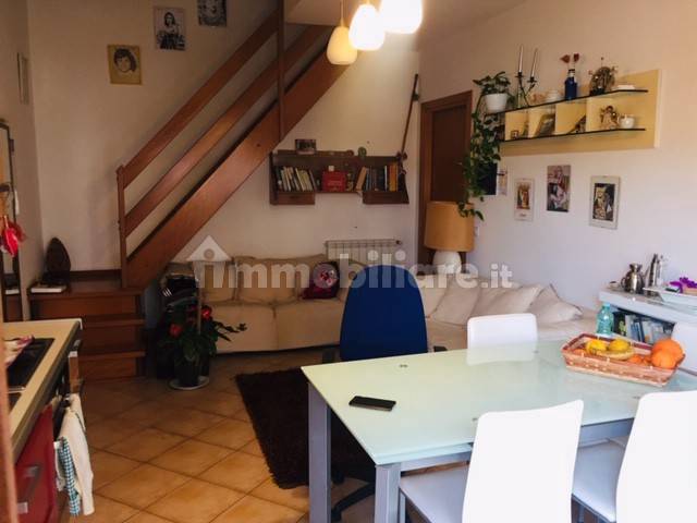 Trilocale buono stato, secondo piano, Santa Giusta