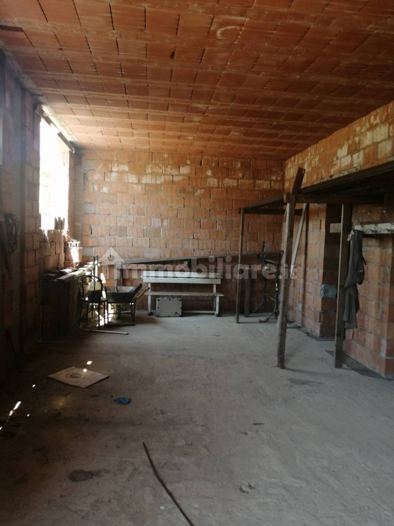 Rustico, nuovo, 120 m², Valmadonna, Alessandria