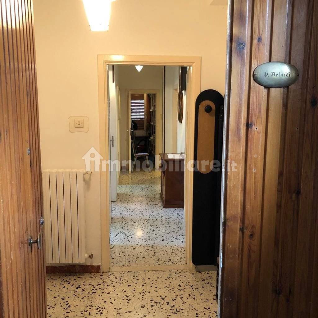 Quadrilocale viale Cristoforo Colombo 133, Centro, Lagonegro