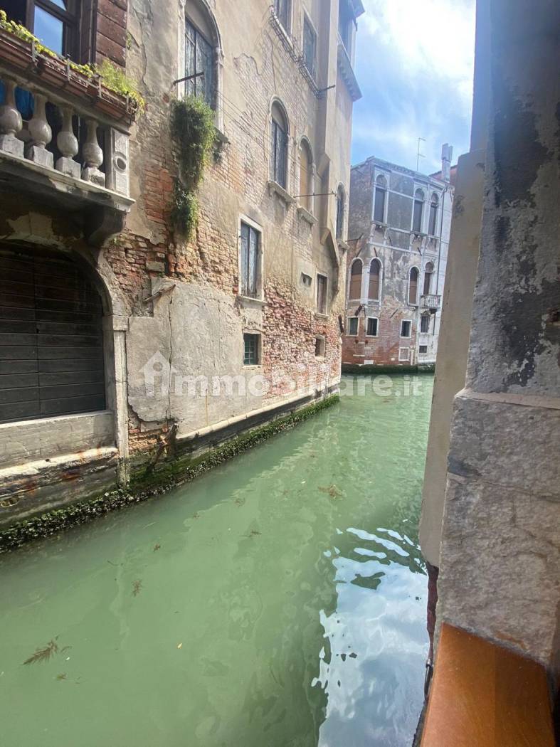 Trilocale Campo San Stin, San Polo, Venezia
