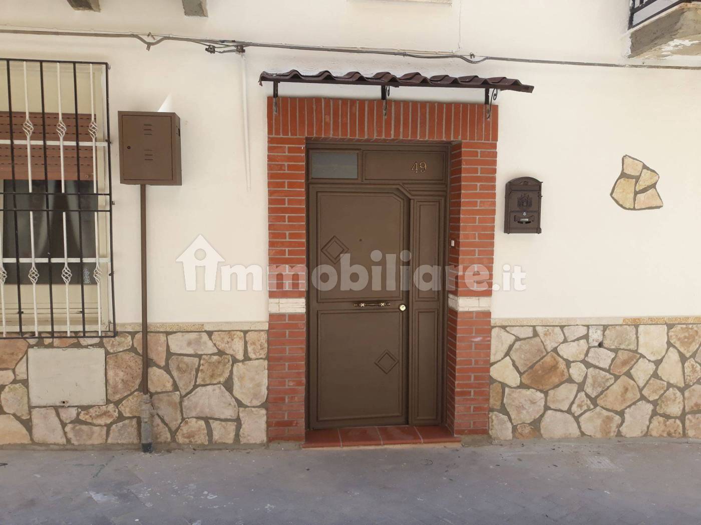 Trilocale via Signorino 49, Centro, Caltanissetta