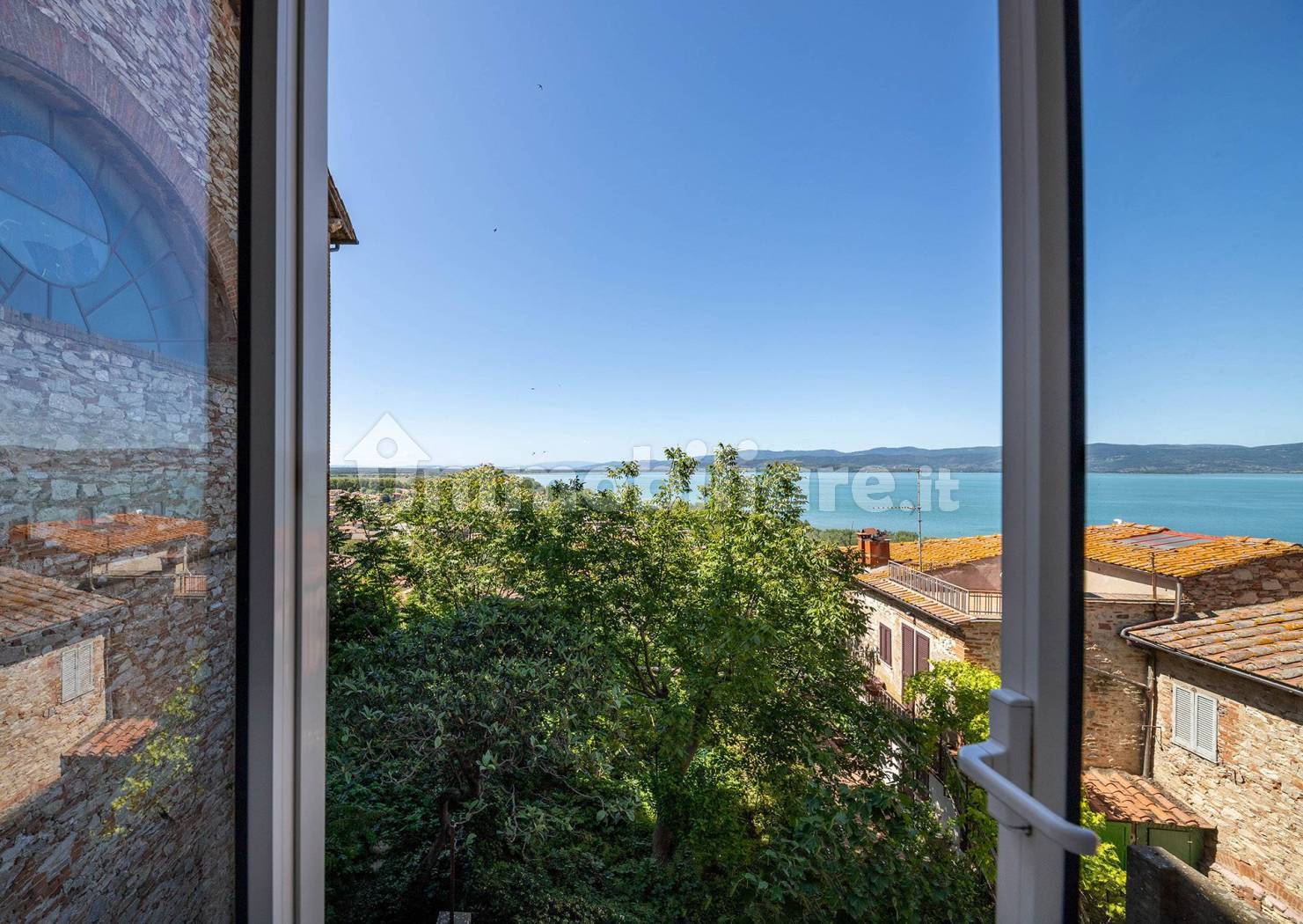 Appartamento viale Belvedere, Centro, Castiglione del Lago