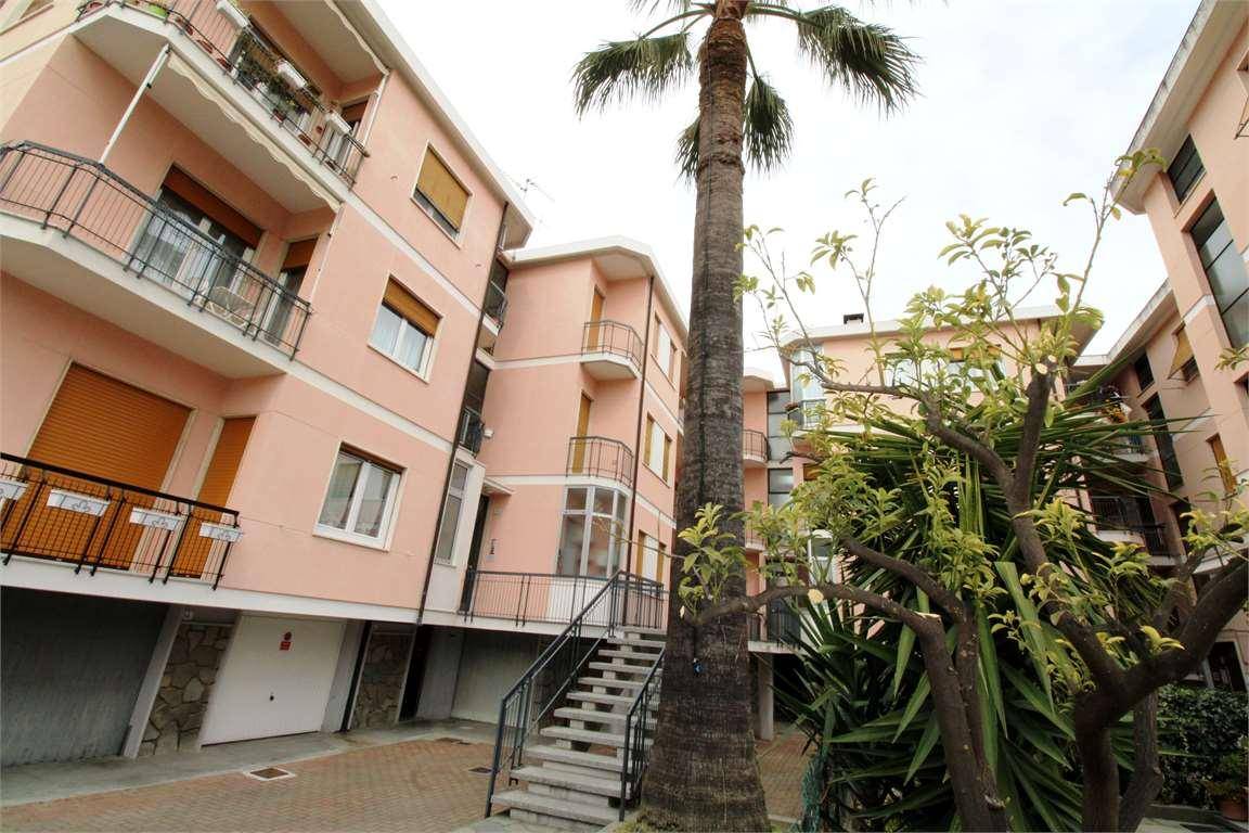 Trilocale via dei giacinti, Centro, Diano Marina