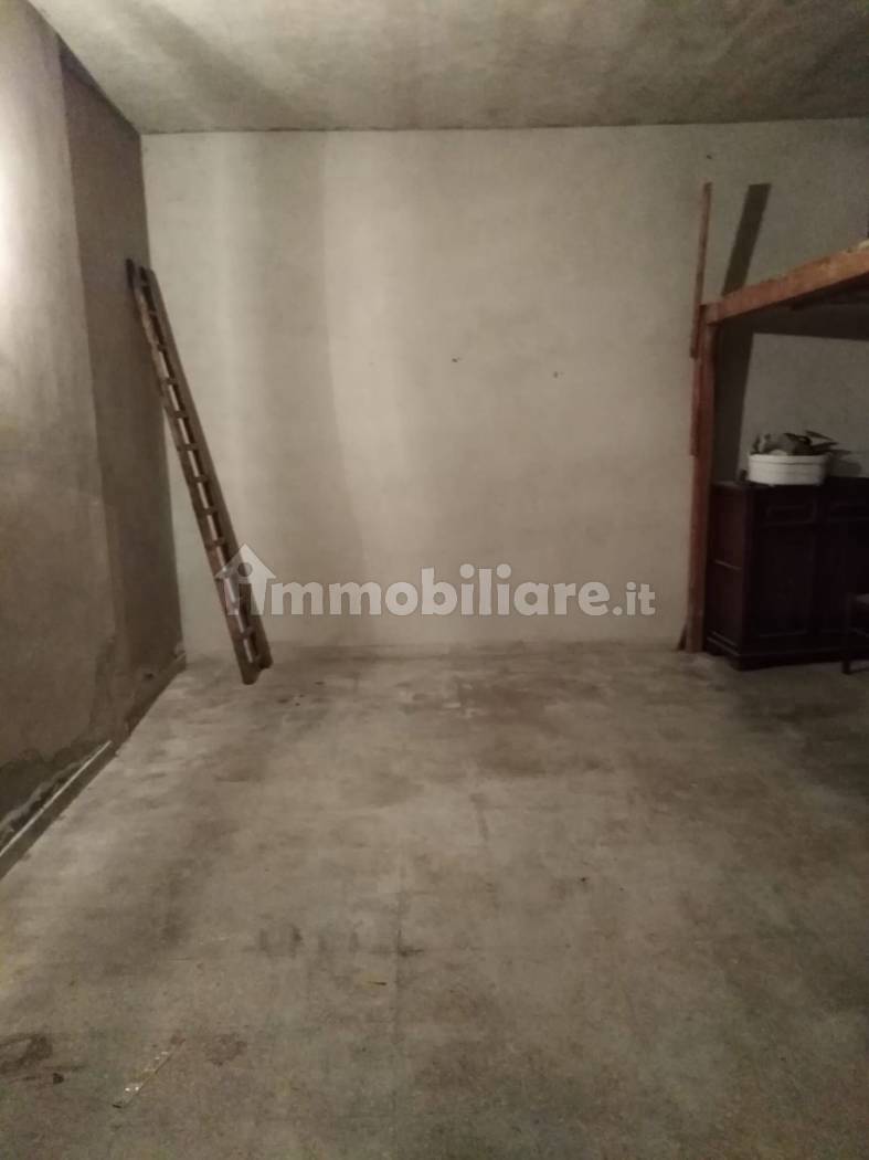 Garage - Box in Vendita