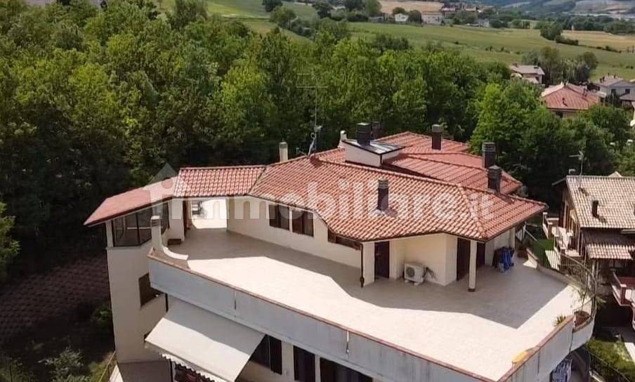 Vendita Attico in via don pietro ragni Fabriano. Ottimo stato, posto ...