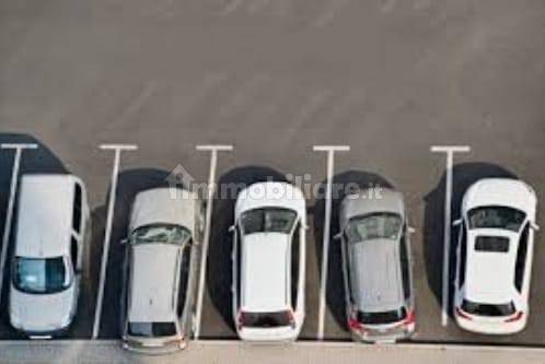 Posto auto - moto in Vendita