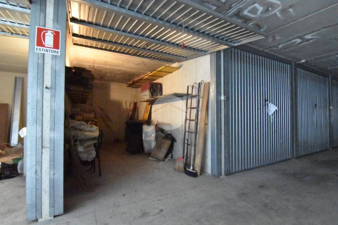 Garage - Box in Vendita