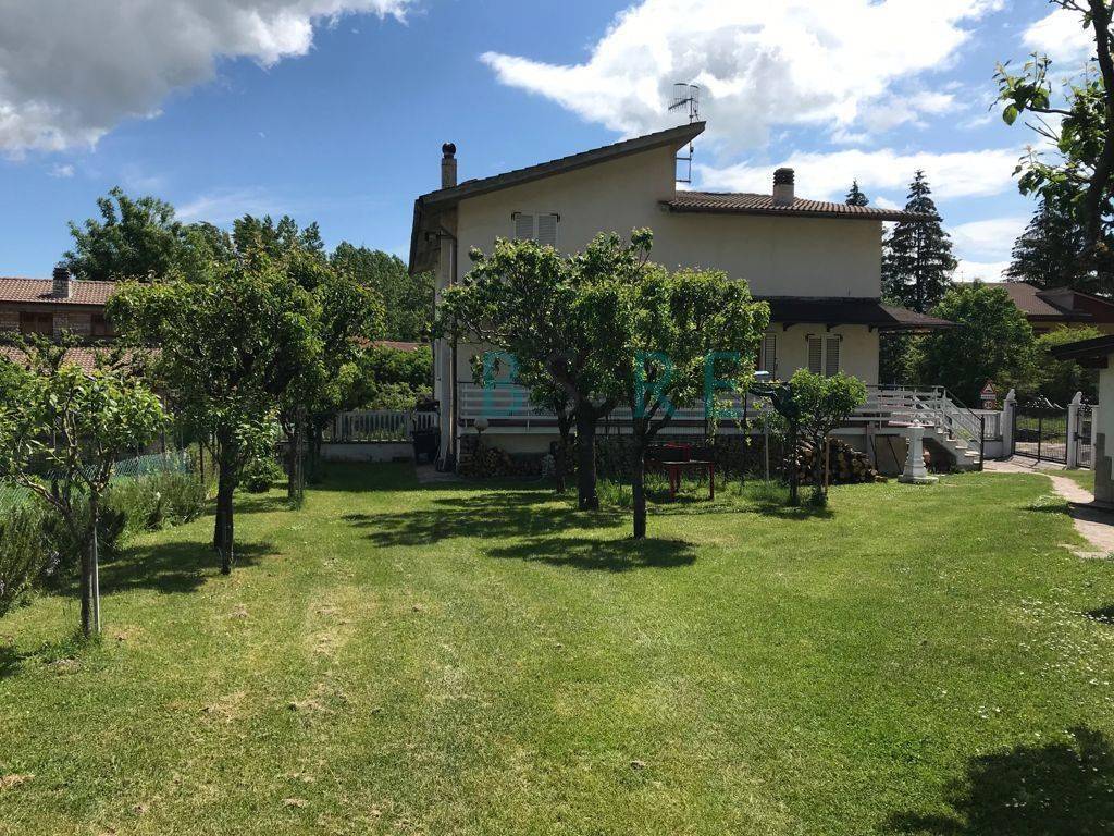 Appartamento via Della Scorsarella, Centro, Leonessa