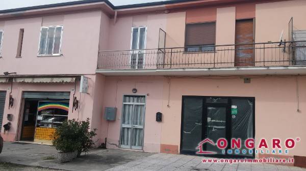 Quadrilocale piazza della Repubblica 41, Sabbioncello San Pietro, Copparo