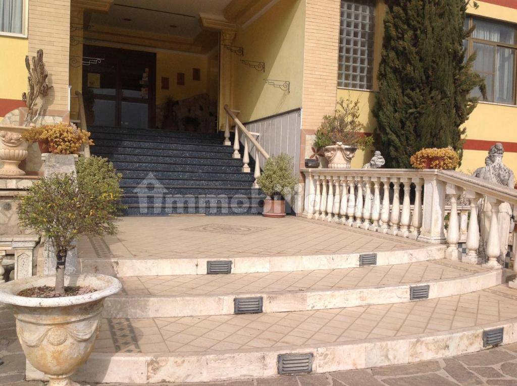 Hotel in Vendita