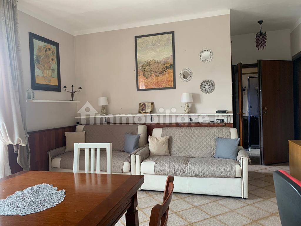 Monolocale via Valgella 18, Biumo Inferiore - Superiore, Varese