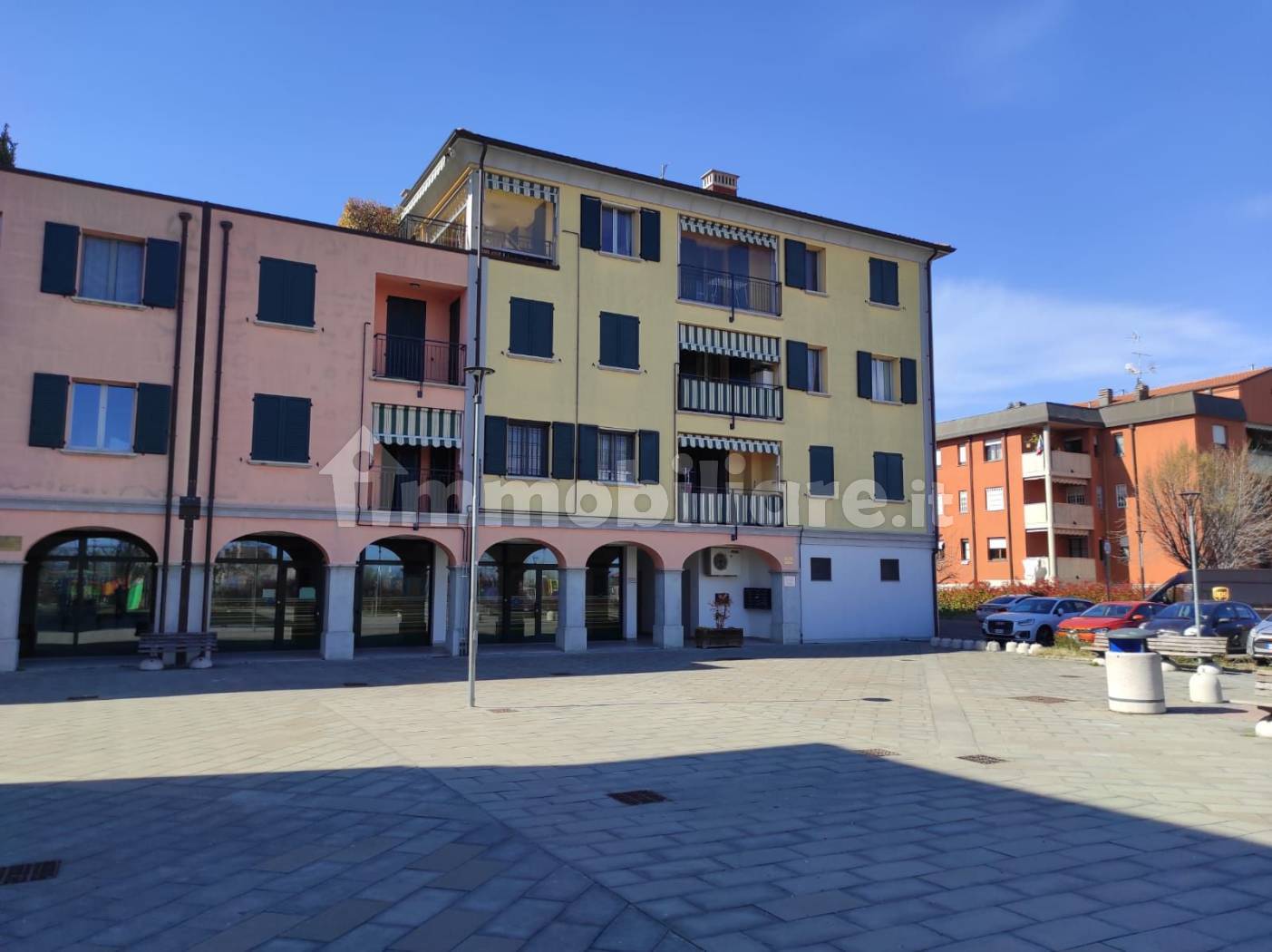 Posto auto - moto in Vendita