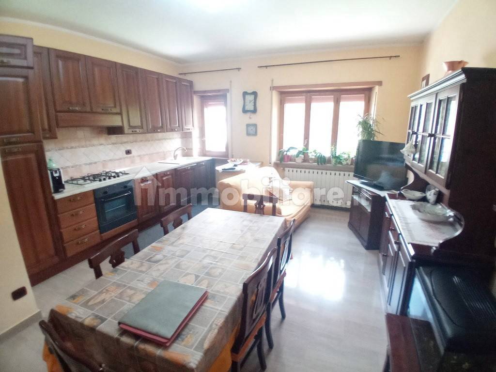 Quadrilocale via Liguria, Centro, Avezzano