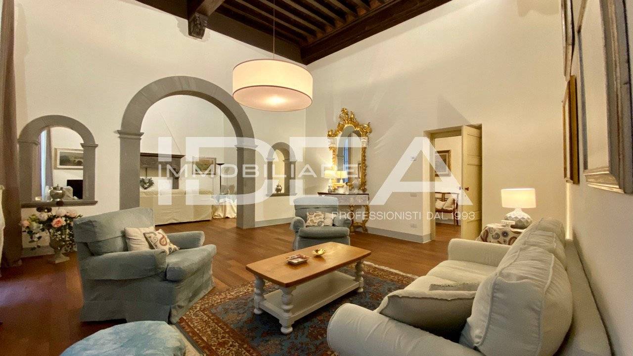 Appartamento via Fatinelli, Piazza Anfiteatro - Torre Guinigi, Lucca