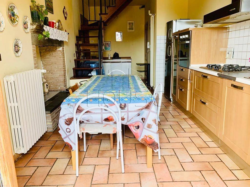 Trilocale via San Bartolomeo, Centro, Sansepolcro