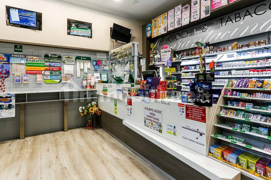 Tabaccheria in Vendita