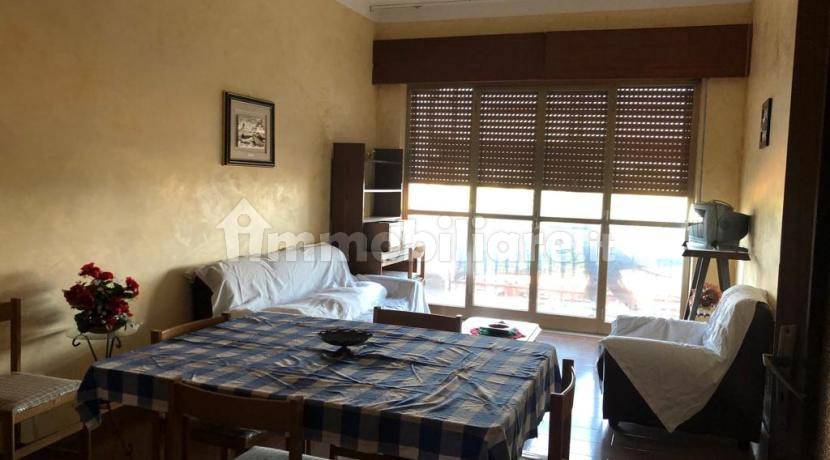 Quadrilocale via Guglielmo Marconi, Locri