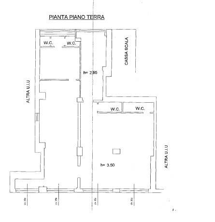 Locale commerciale in Vendita