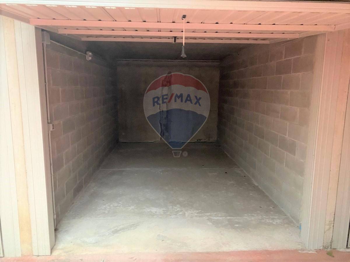 Garage - Box in Vendita