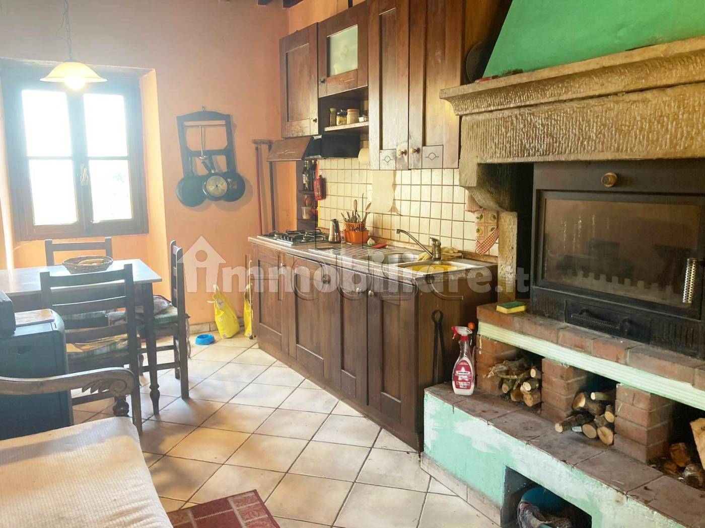 Bilocale strada provinciale 221, Centro, Monterchi