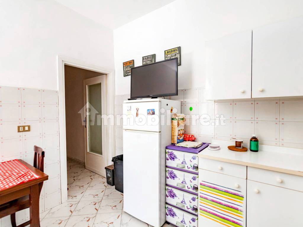 Vendita Appartamento Roma. Trilocale in via Palestro 56. Riscaldamento ...