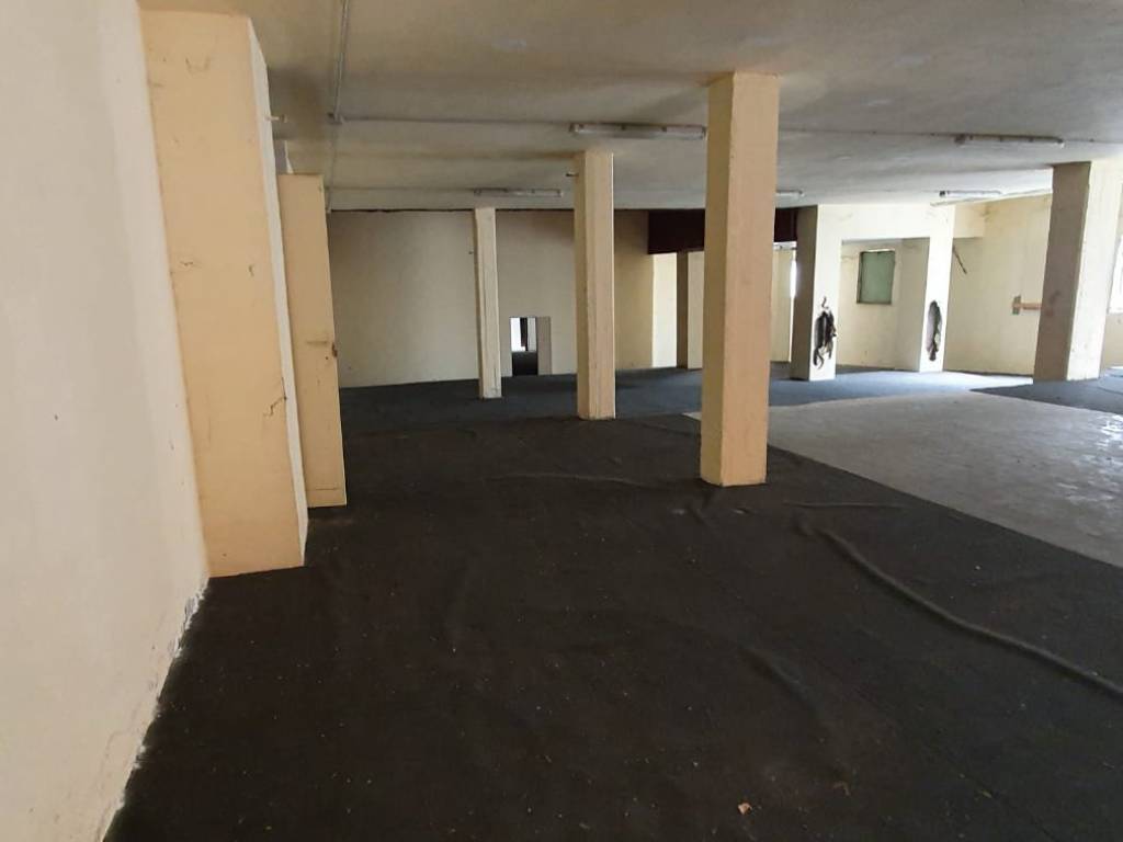 Locale commerciale viale Ungheria, Zagarolo, Rif. 85549038 - Immobiliare.it