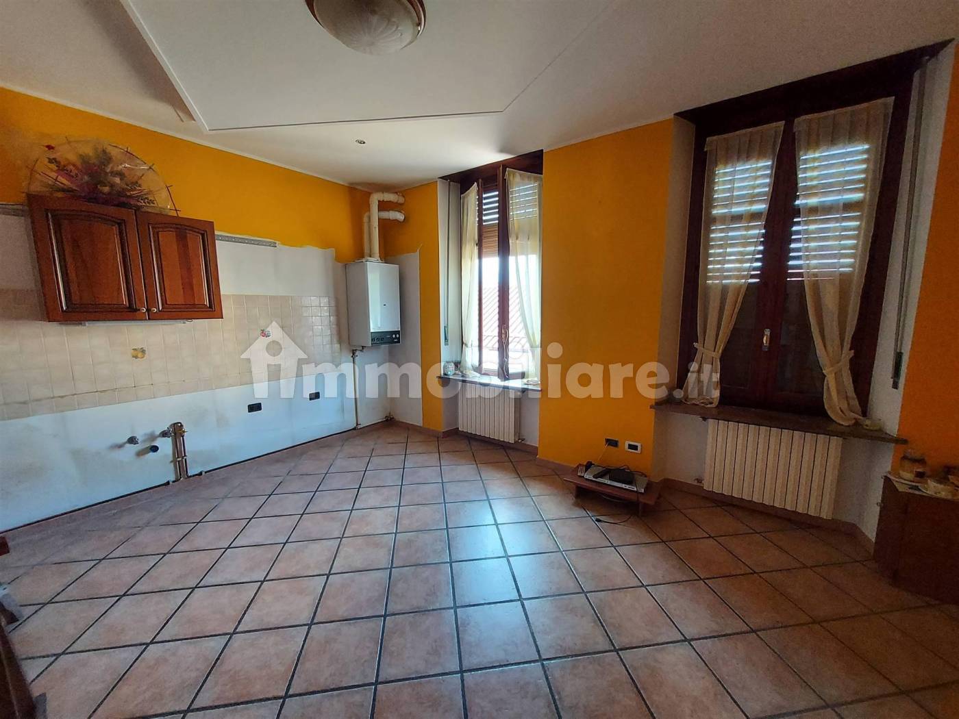 Quadrilocale via Giuseppe Garibaldi 53, Centro, Cossato