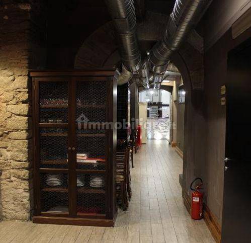 Ristorante con laboratorio in Vendita